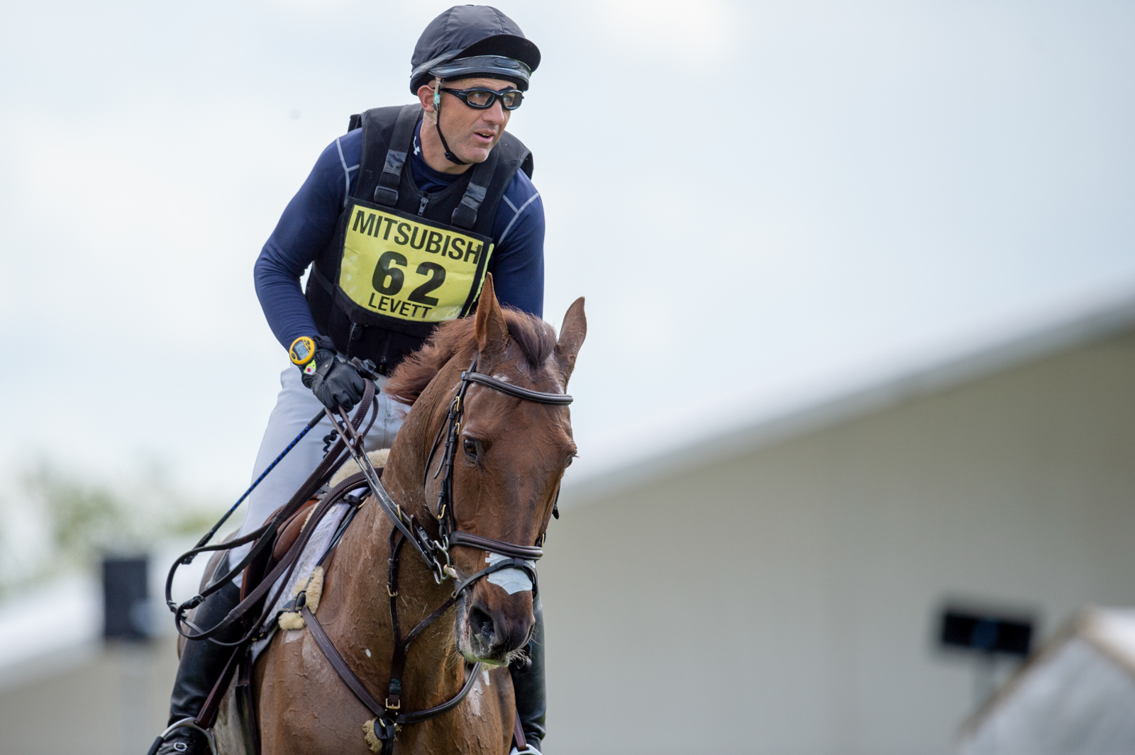 Bill Levett with Lassban Diamond Lift (AUT)-4080-2 - Irish Eventing Times